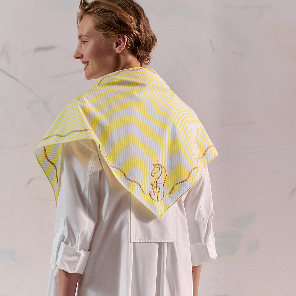 Ancre Marine triangle scarf - Yellow | Hermès Czech Republic