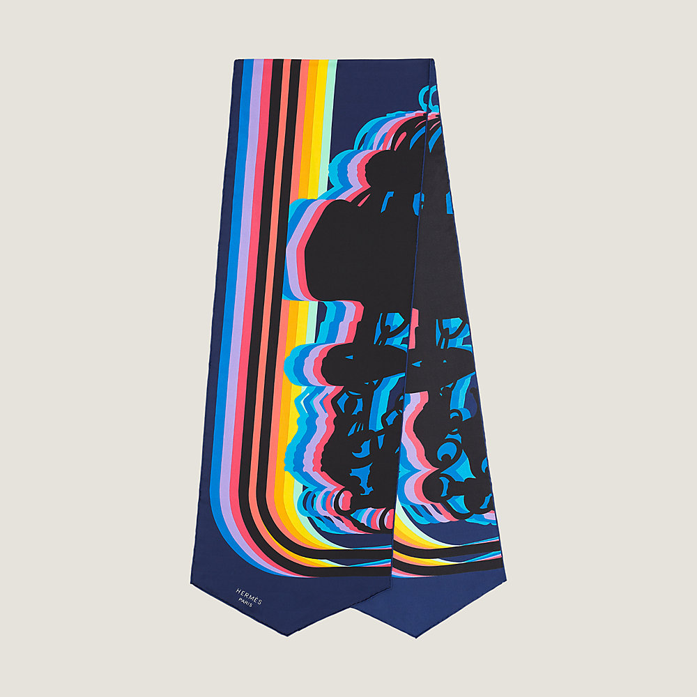 Brides de Gala Shadow silk scarf | Hermès Singapore