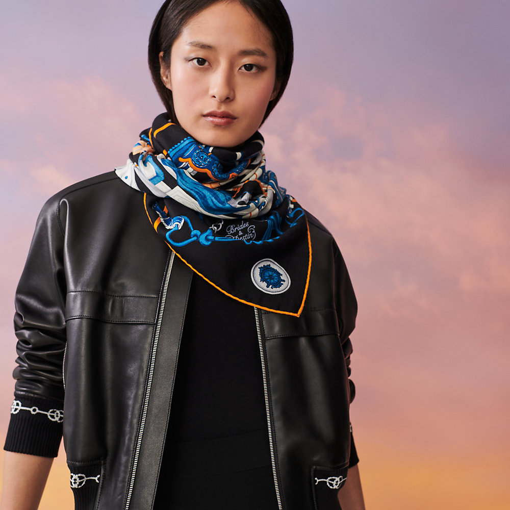 Brides et Destin giant triangle | Hermès Australia