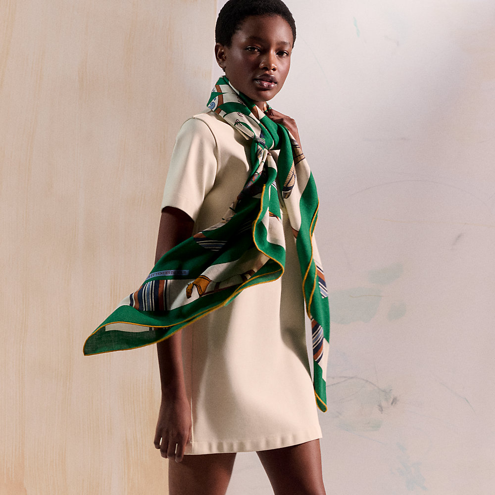 Eperon d'Or et Tenues de Jour shawl 140 - Green | Hermès UK