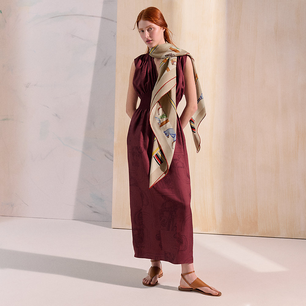 Eperon d'Or et Tenues de Jour shawl 140 - Beige | Hermès Canada