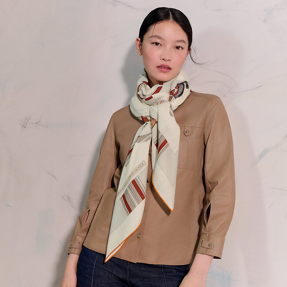 Eperon d'Or et Tenues de Jour shawl 140 - Brown | Hermès UK