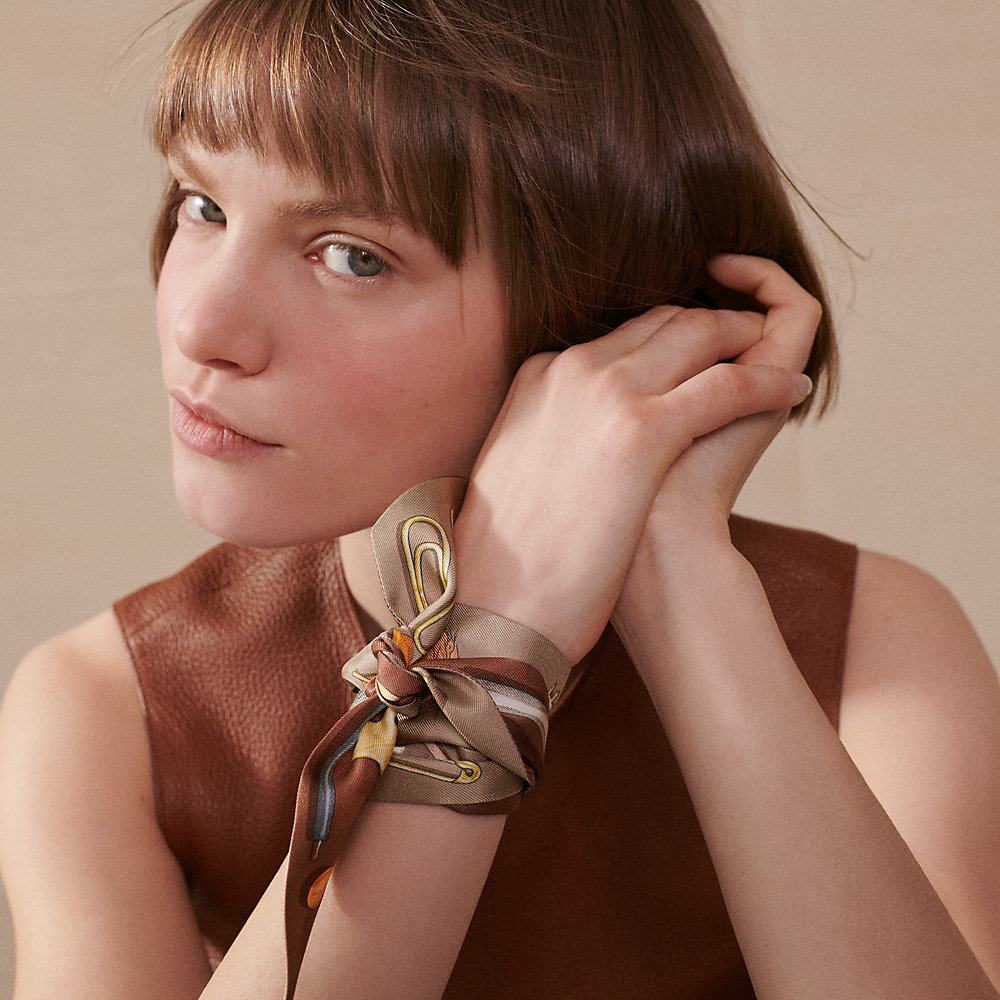 In the Pocket Twilly - Beige | Hermès Belgium