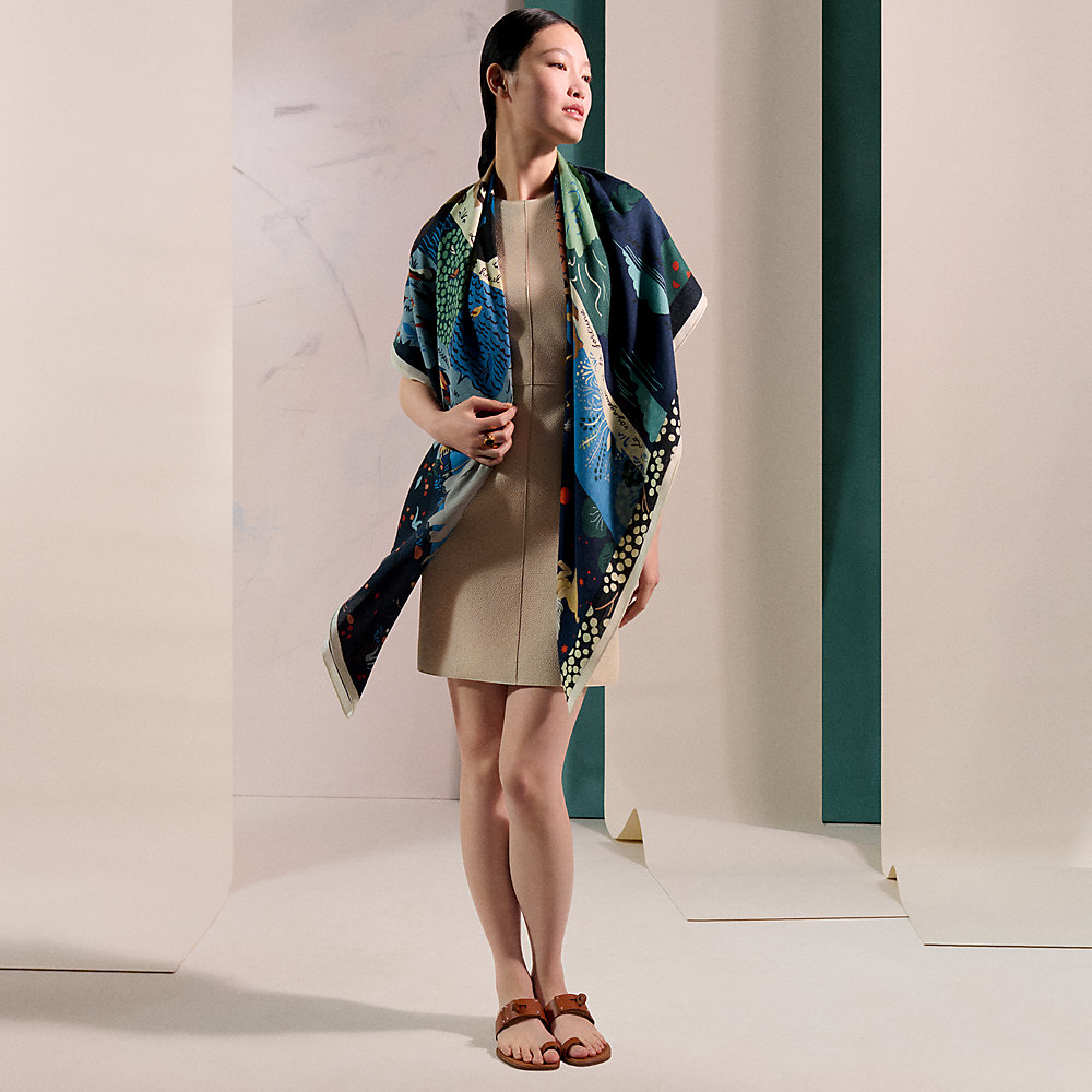 Le Livre d'Esope shawl 140 - Blue | Hermès Canada