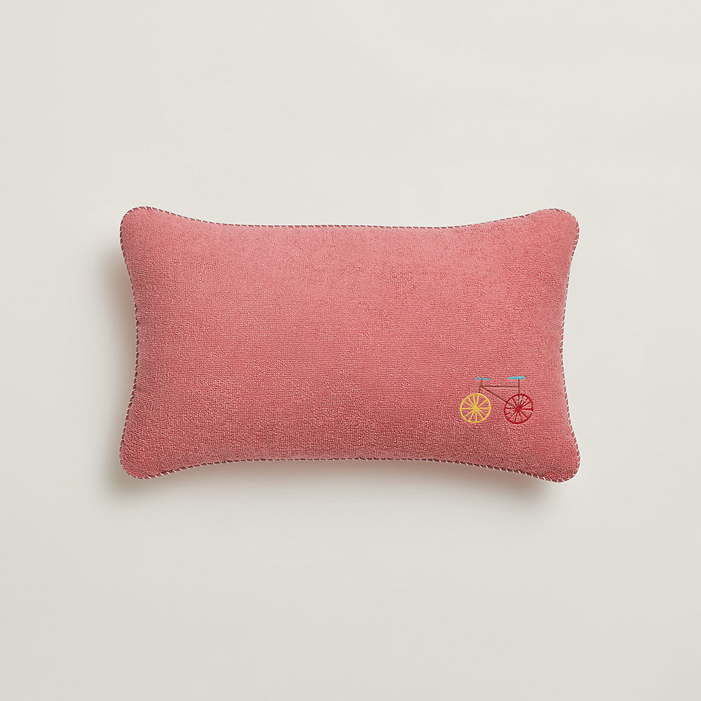 Les Cabanes beach pillow - Pink | Hermès Canada