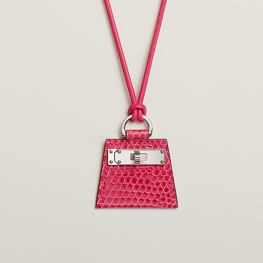 Monpetitkelly pendant, small model | Hermès Singapore