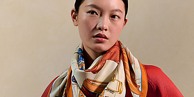 女性用シルクのセレクション | Hermès - エルメス-公式サイト 女性用シルクのセレクション | Hermès - エルメス-公式サイト